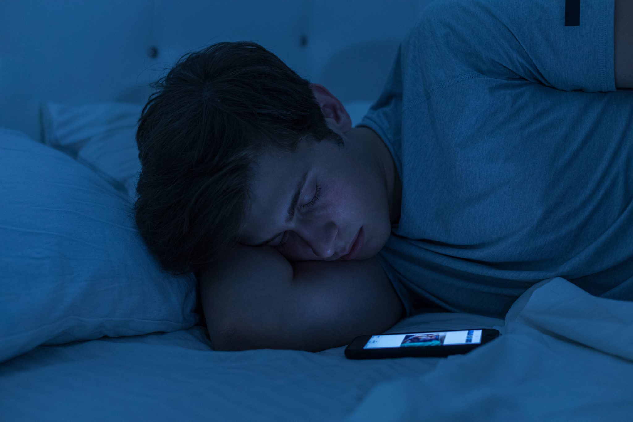 Excessive Texting Ruins Sexual Tension - Coach Corey Wayne's ...