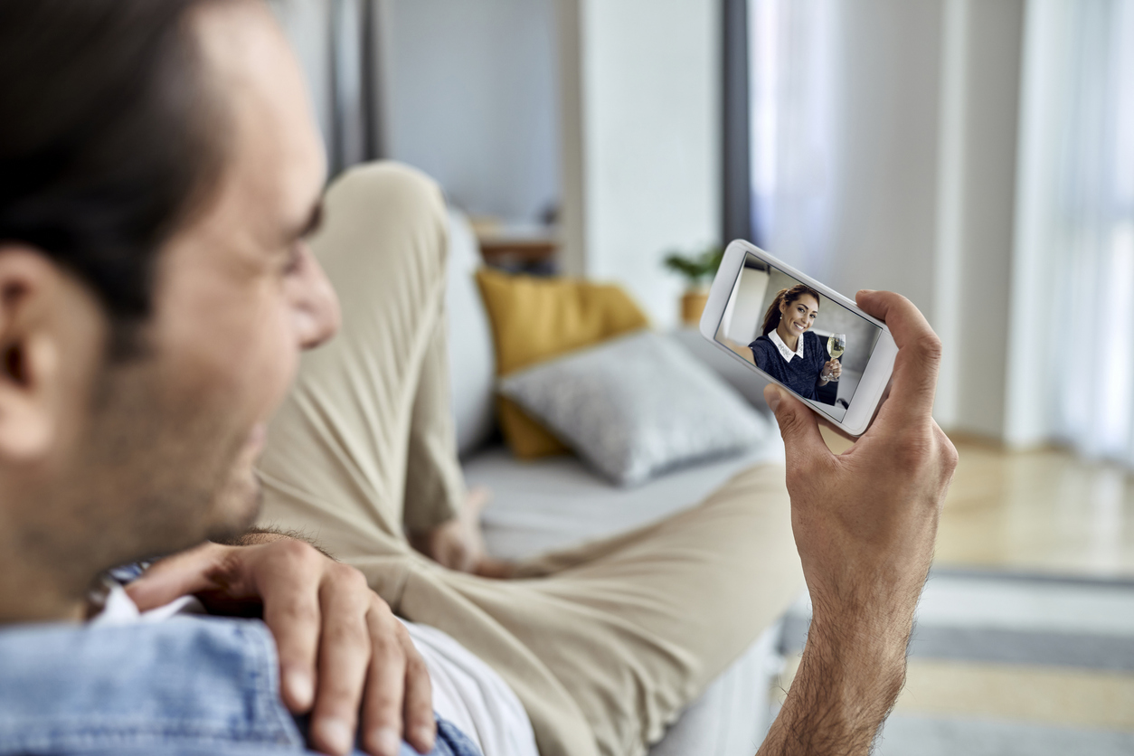 Double & Triple Texting Women & Being Impatient & Needy Turns Them Off ...