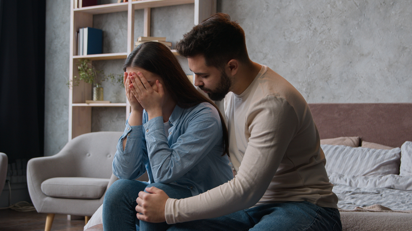 Why Is My Girlfriend Crying & How Do I Respond?